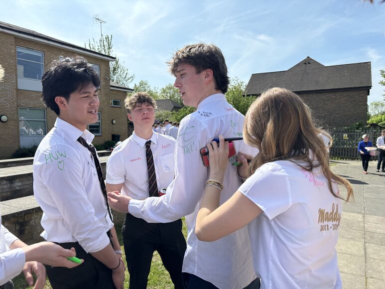 Year 13 Leavers' Assembly - Latest News - Tunbridge Wells Grammar ...